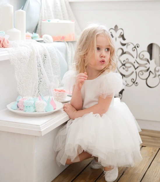 Wedding Childcare | Luxury Babysitters for Weddings Nationwide ...
